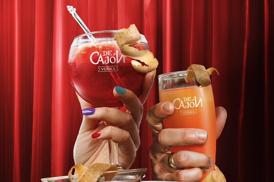 Prepara dos cócteles con vodka con De Cajón - De Cajón Vodka ...